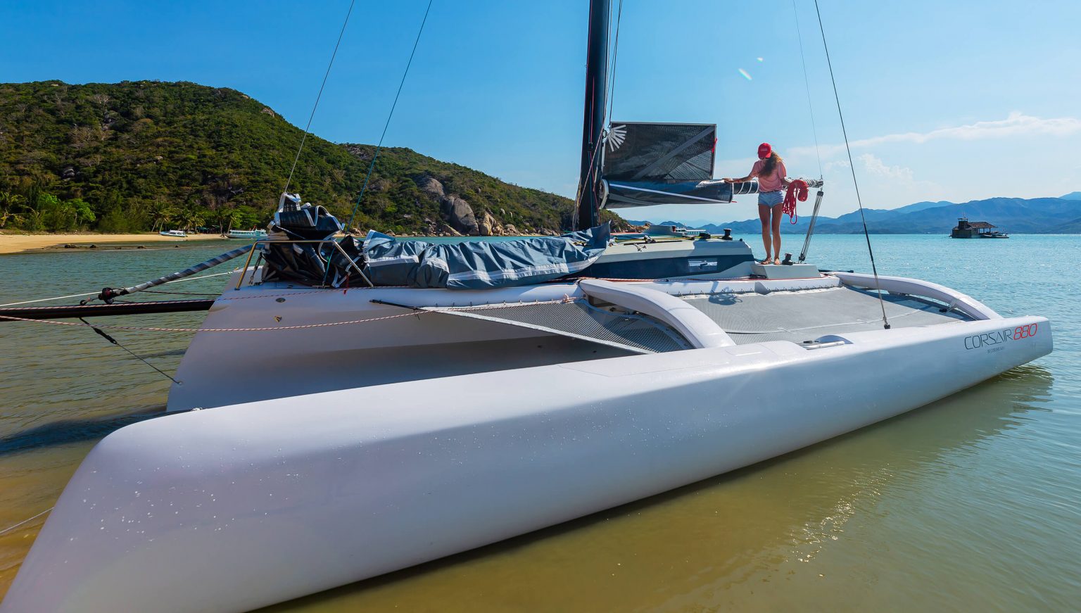 Corsair 880 photos Premium pictures sailboat trimaran - Trimaran 880